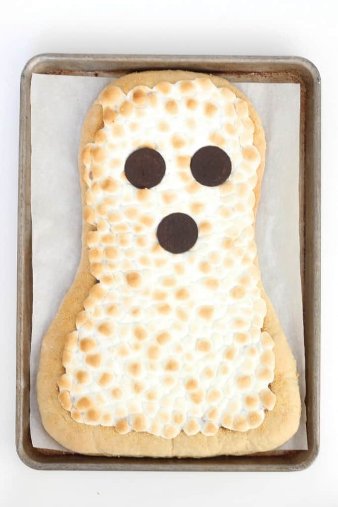 Spectacularly Spooky Halloween Boards and Treats - The BakerMama