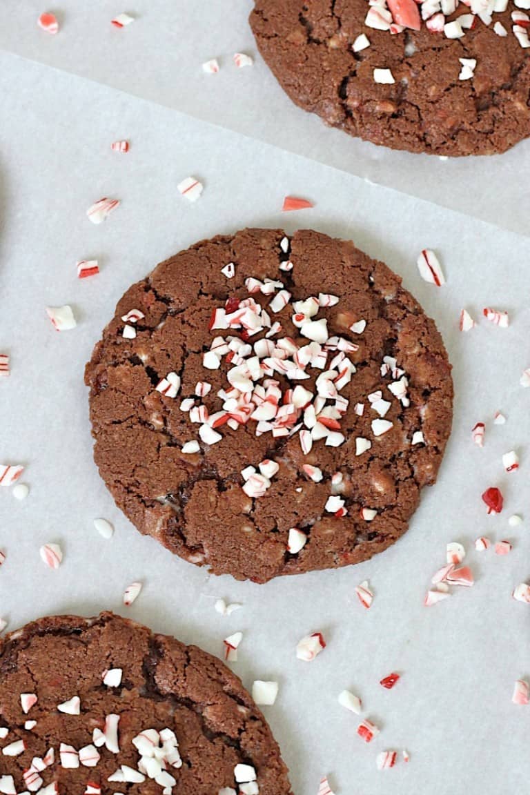 Chocolate Peppermint Crunch Cookies - The BakerMama