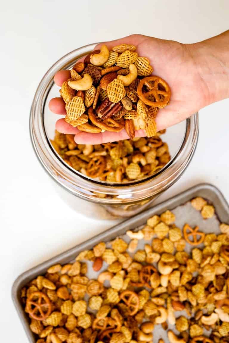 SuSu's Cereal Snack Mix - The BakerMama