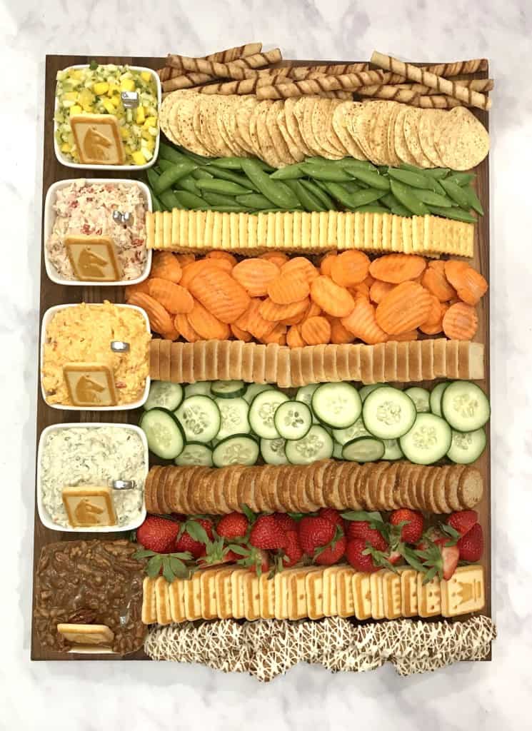 Kentucky Derby Dip Board - The BakerMama
