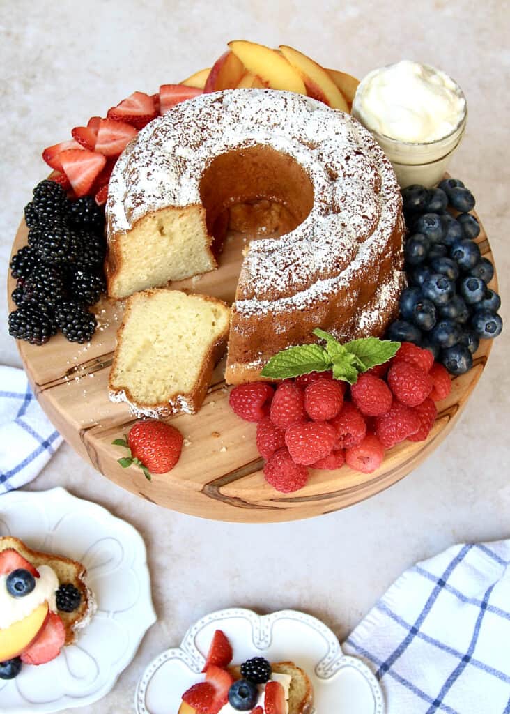 SuSu's Sour Cream Pound Cake - The BakerMama