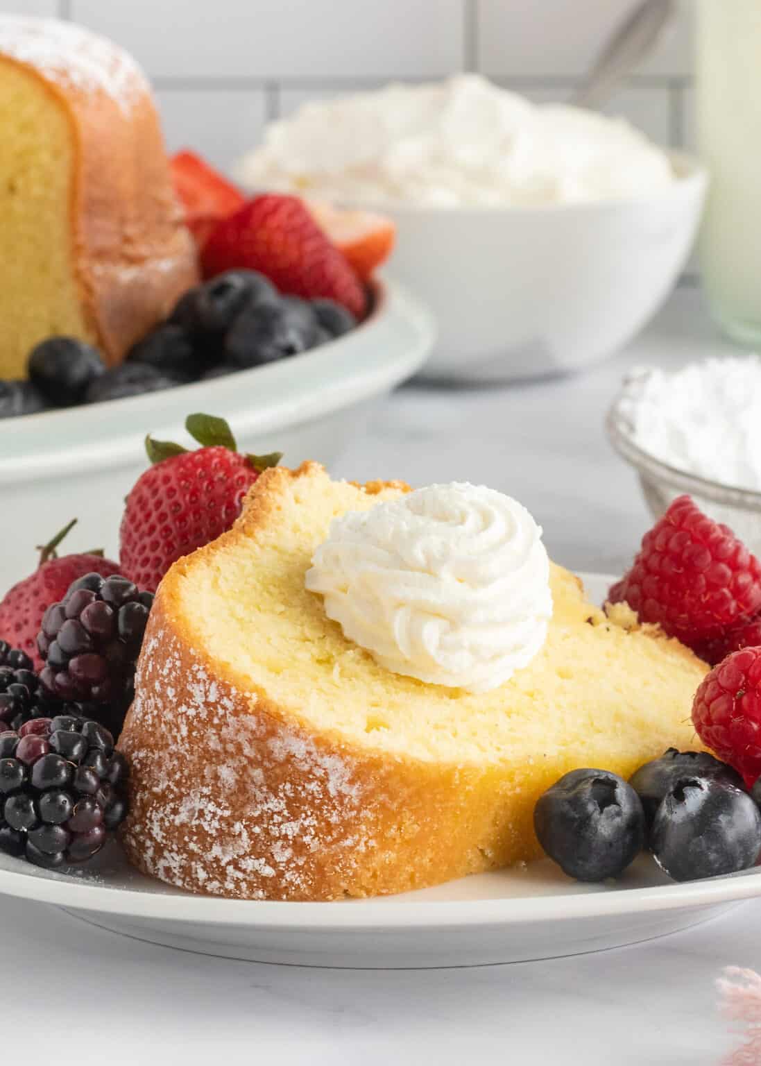 SuSu's Sour Cream Pound Cake - The BakerMama
