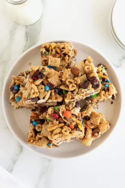 No-Bake Snack Mix Bars - The BakerMama