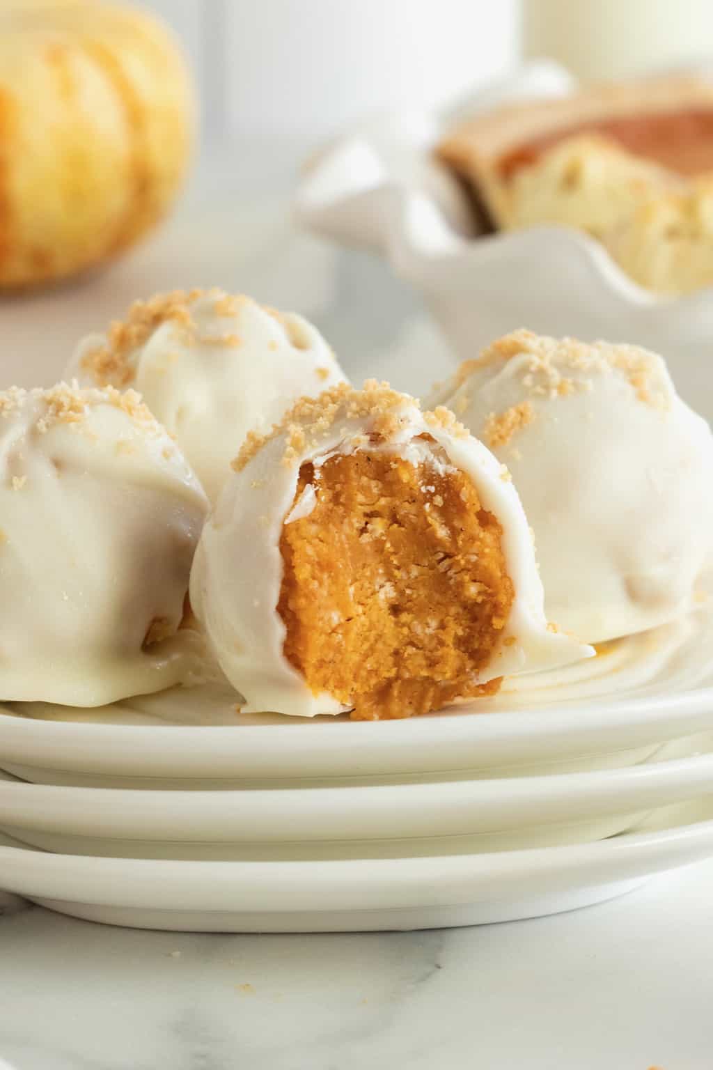 No-Bake Pumpkin Pie Balls - The BakerMama