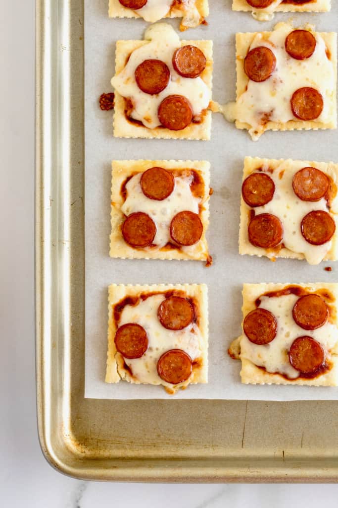 Pizza Cracker Bites - The BakerMama
