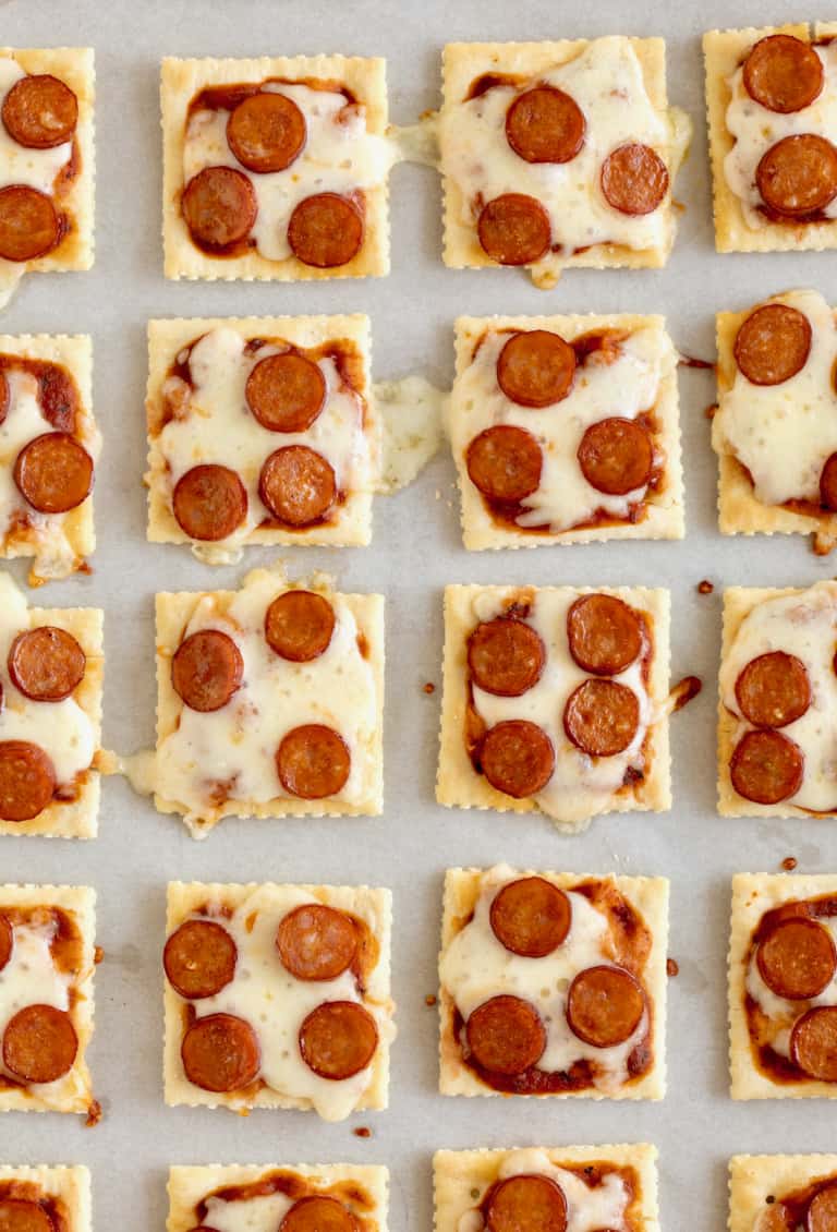 Pizza Cracker Bites - The BakerMama