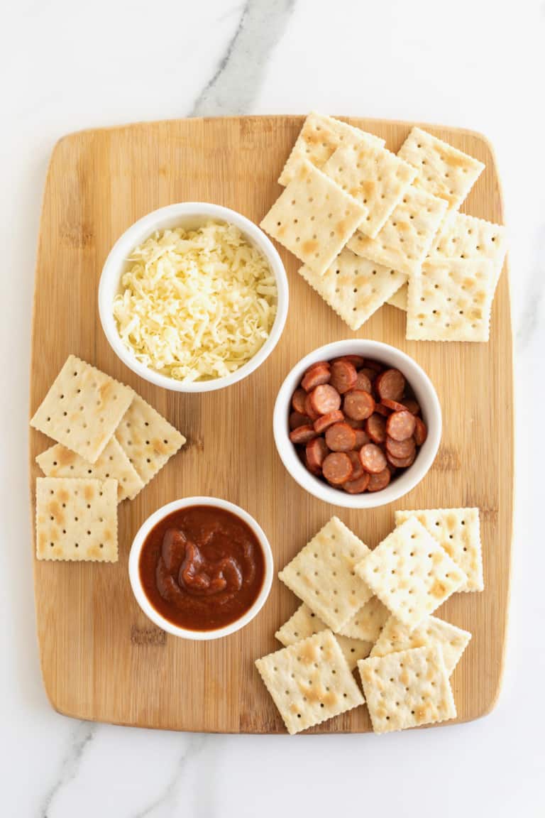 Pizza Cracker Bites - The BakerMama