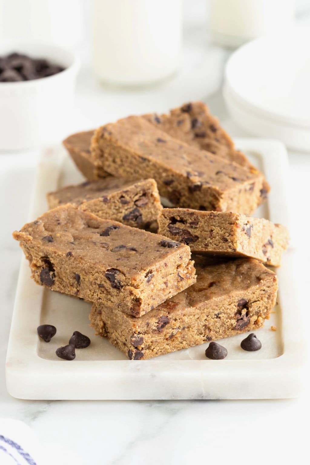 No-Bake Peanut Butter Chocolate Chip Breakfast Bars - The BakerMama