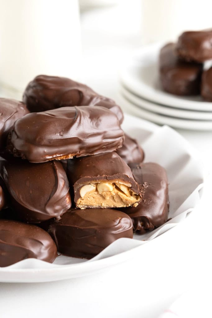 Homemade Snickers Bites - The BakerMama