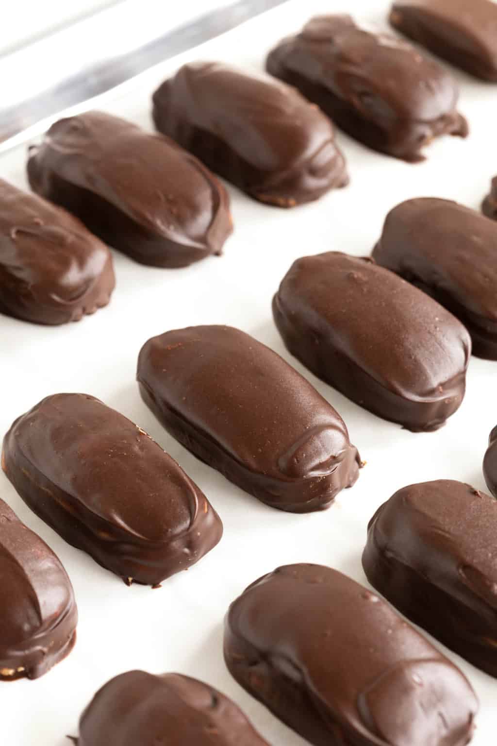 Homemade Snickers Bites - The BakerMama