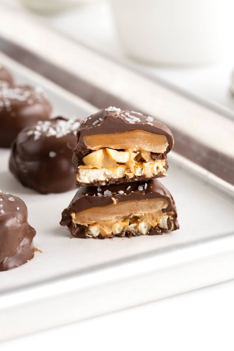 Take 5 Candy Bar Bites - The BakerMama