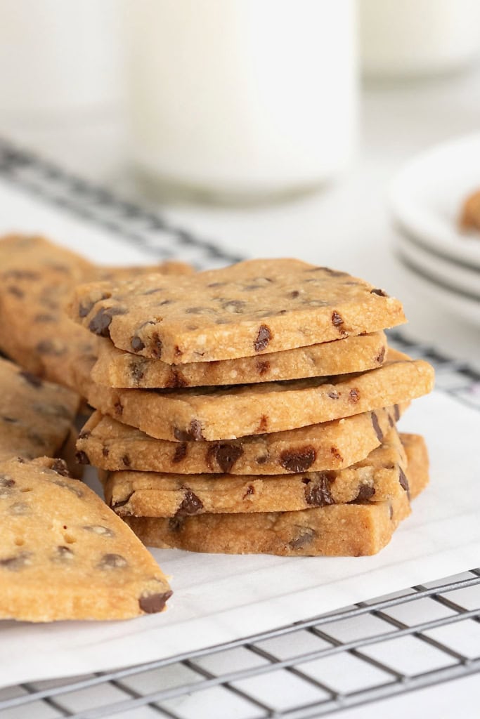 Chocolate Chip Cookie Crisps - The BakerMama